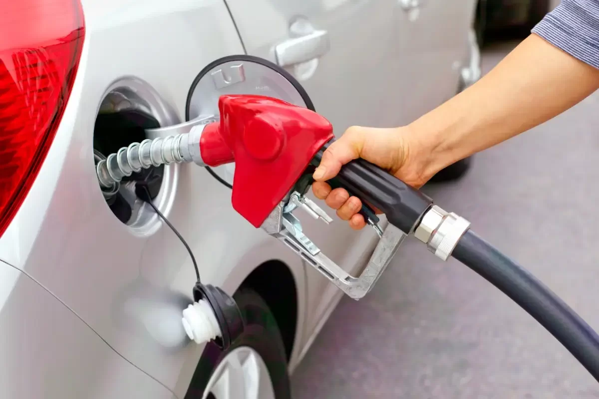Gasolina volta a subir após três meses de estabilidade, e etanol também ...